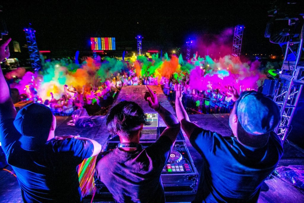 This Glow In The Dark Party Is Going To Blow Your Mind! - DforDelhi
